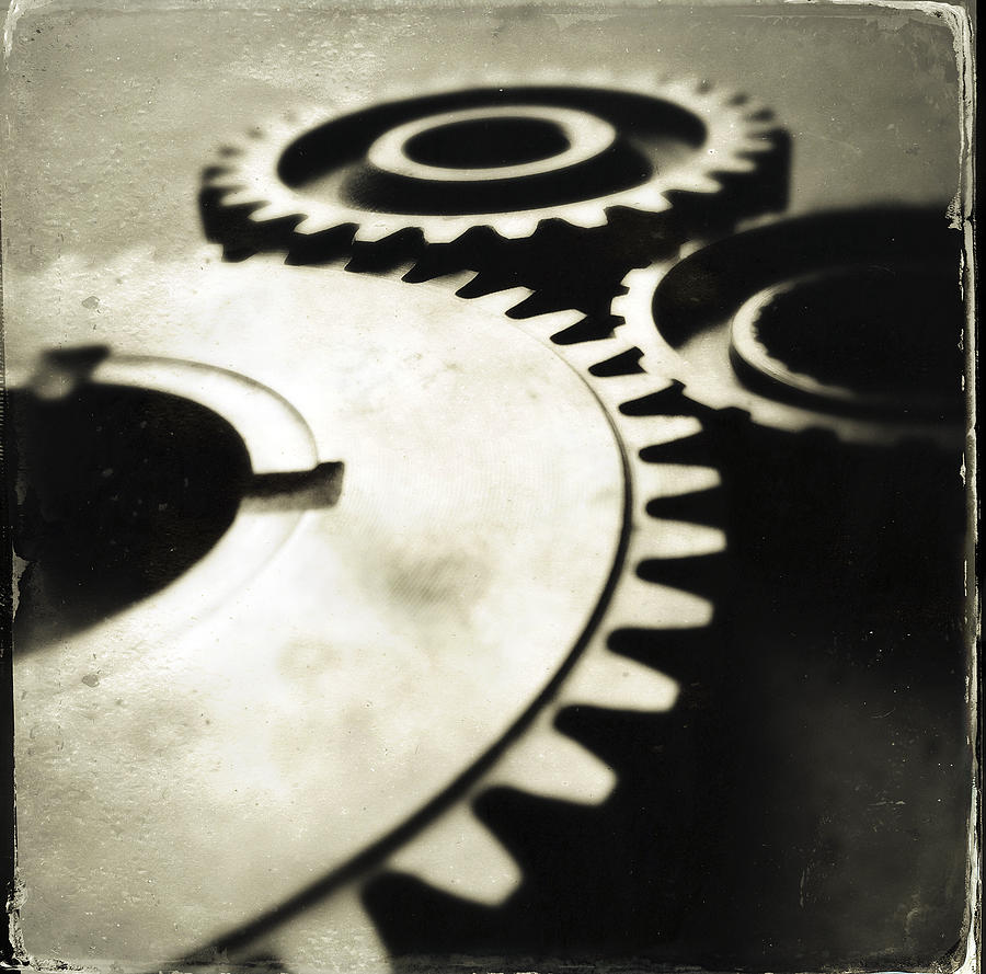 Cogs No21 Photograph by Les Cunliffe - Fine Art America