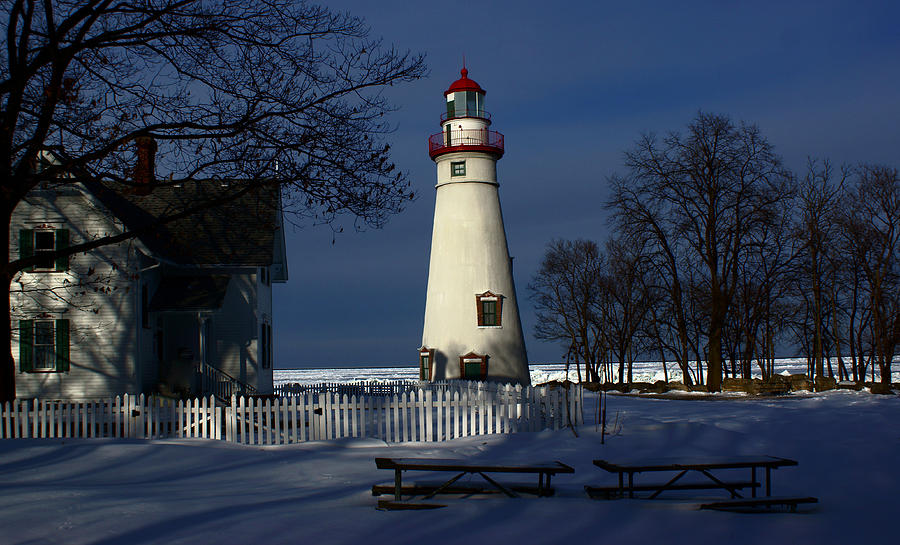 Marblehead Lighthouse Photograph by Dave Smith - Fine Art America