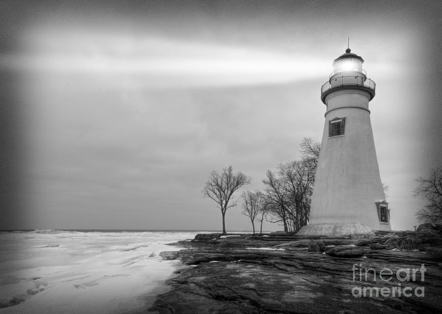 Marblehead Lighthouse Photograph by Michael Shake - Fine Art America
