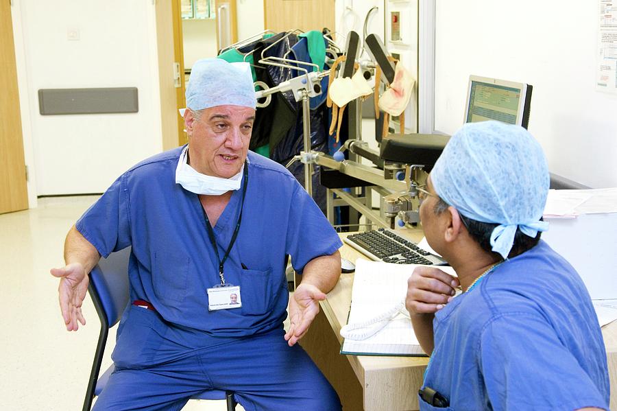 Surgeons Talking Photograph by Mark Thomas/science Photo Library - Pixels