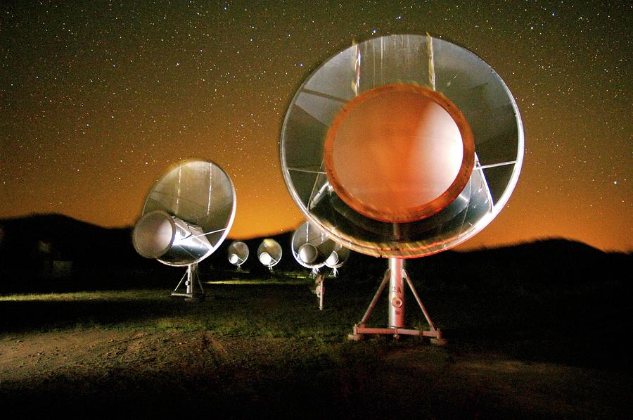 Allen Telescope Array At Night #3 Photograph by Science Photo Library ...