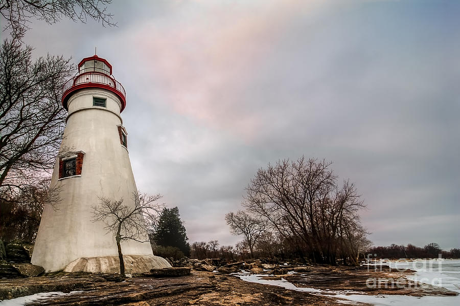 Marblehead Lighthouse Photograph by Michael Shake - Fine Art America