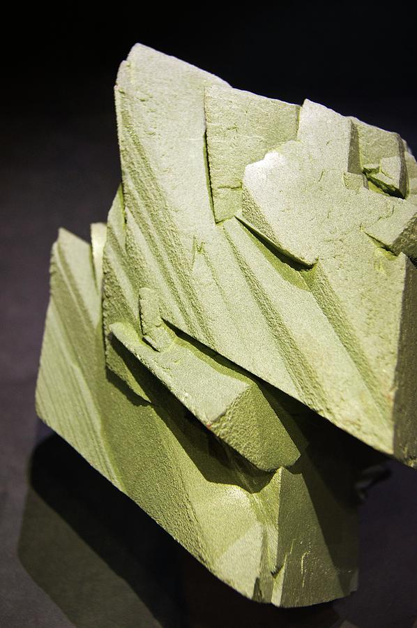 Adular Sample Photograph by Mark Williamson/science Photo Library ...