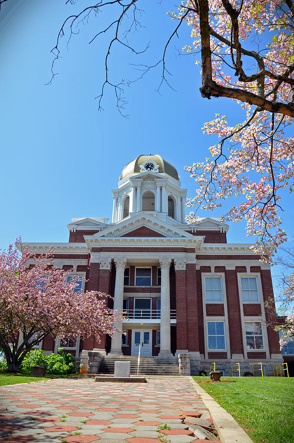 Bartow County Courthouse Photograph by David Dittmann - Fine Art America