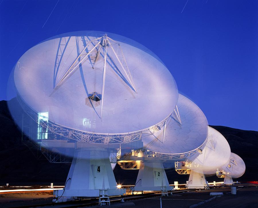 Caltech Millimetre Telescopes Photograph by David Nunuk/science Photo ...