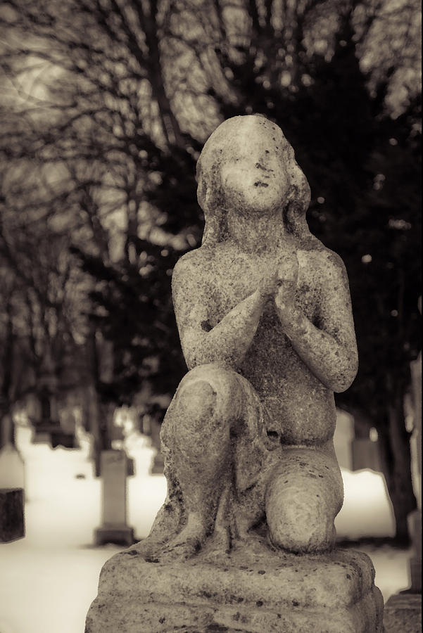 Child Praying Statue 2 Photograph by Patsy Zedar