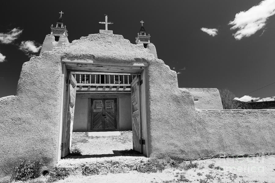 Church of Santo Tomas Del Rio de Las Trampas Photograph by Dan Hartford ...