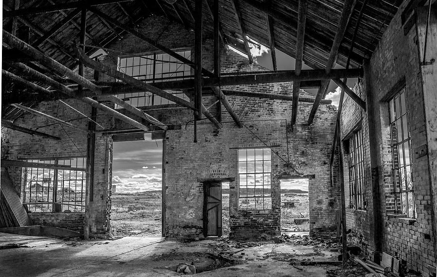 Conoco Building Photograph by Ron Cooper - Fine Art America