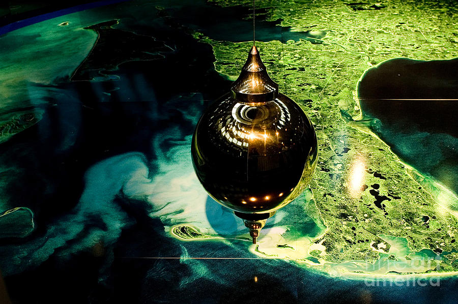 Foucault Pendulum Photograph by Eunice Harris - Fine Art America
