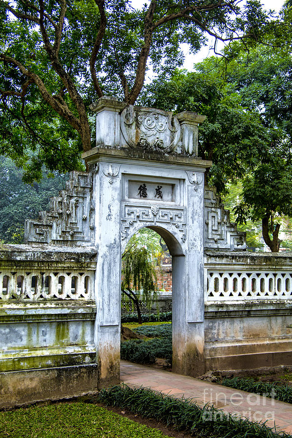 Front Gate Photograph by Rick Bragan - Fine Art America