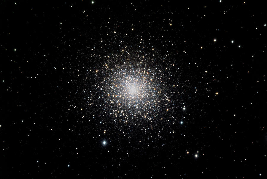 Globular Cluster M2 Photograph by Russell Croman/science Photo Library - Fine Art America