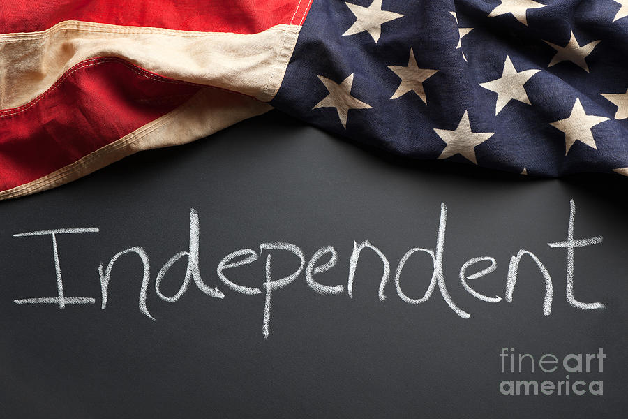 Independent political party sign on chalkboard Photograph by Leslie Banks