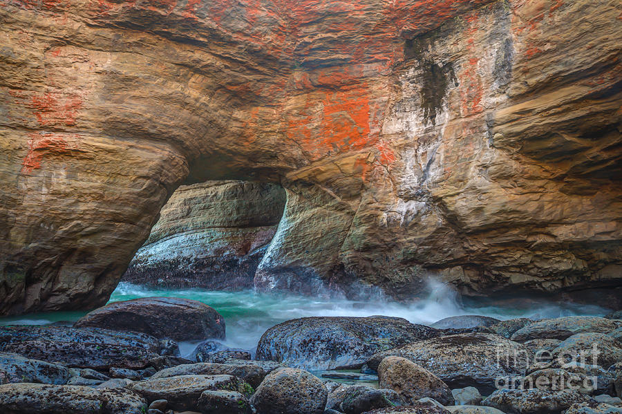 Inside Devil's Punch Bowl Photograph by Matt Hoffmann - Fine Art America