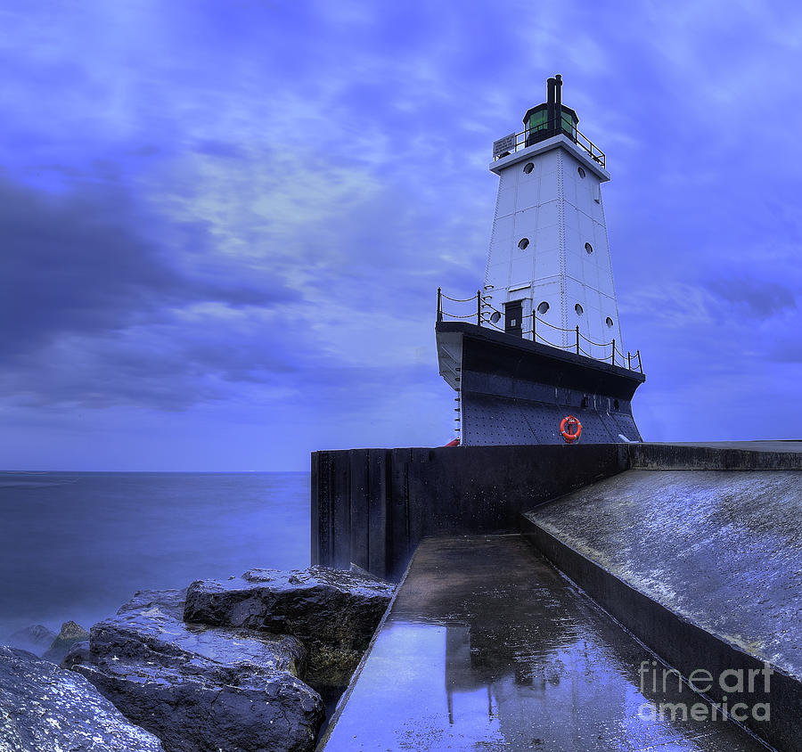 Ludington Lighthouse And Pier Photograph By Twenty Two North