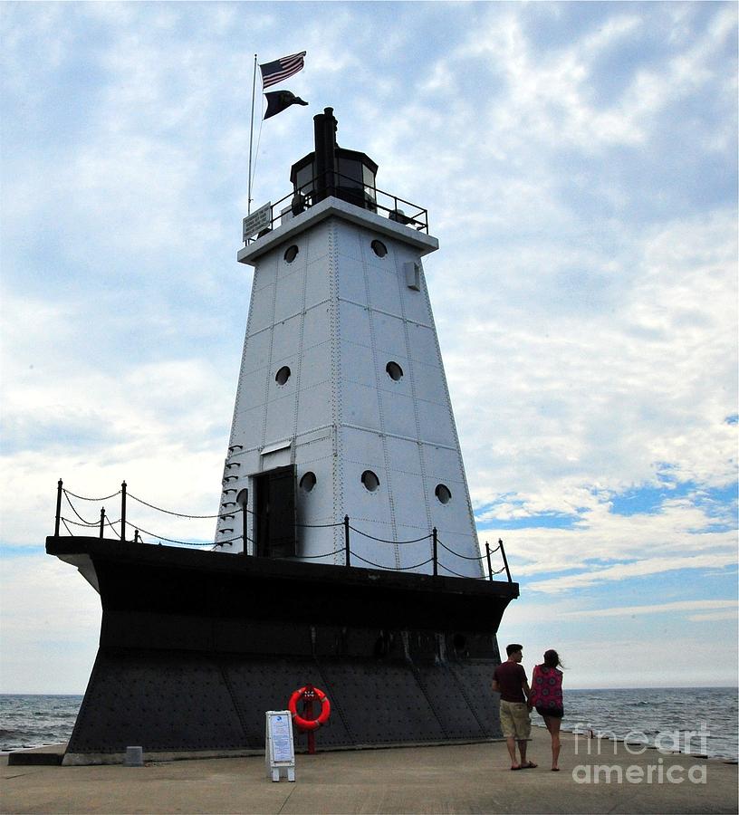 Ludington North Breakwater Light In Michigan Photograph By Terri Gostola