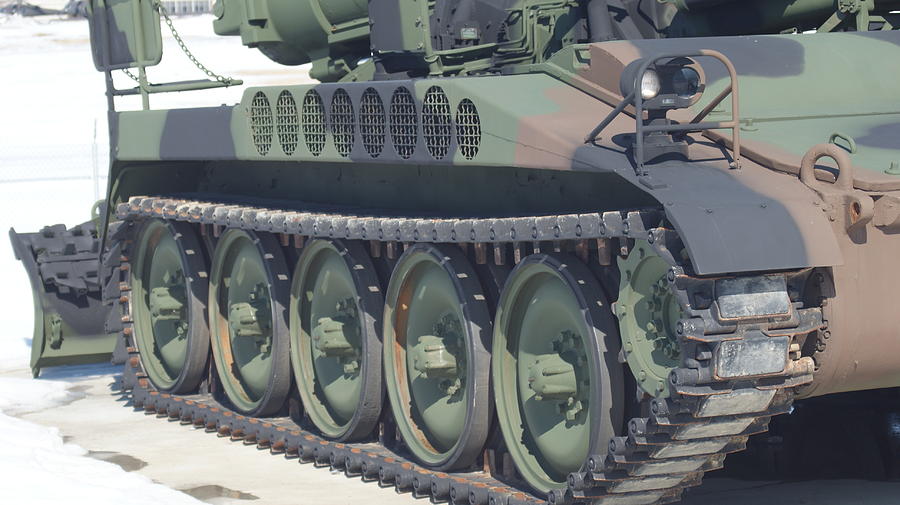 M110 Howitzer Tracks Photograph by Rob Luzier - Pixels