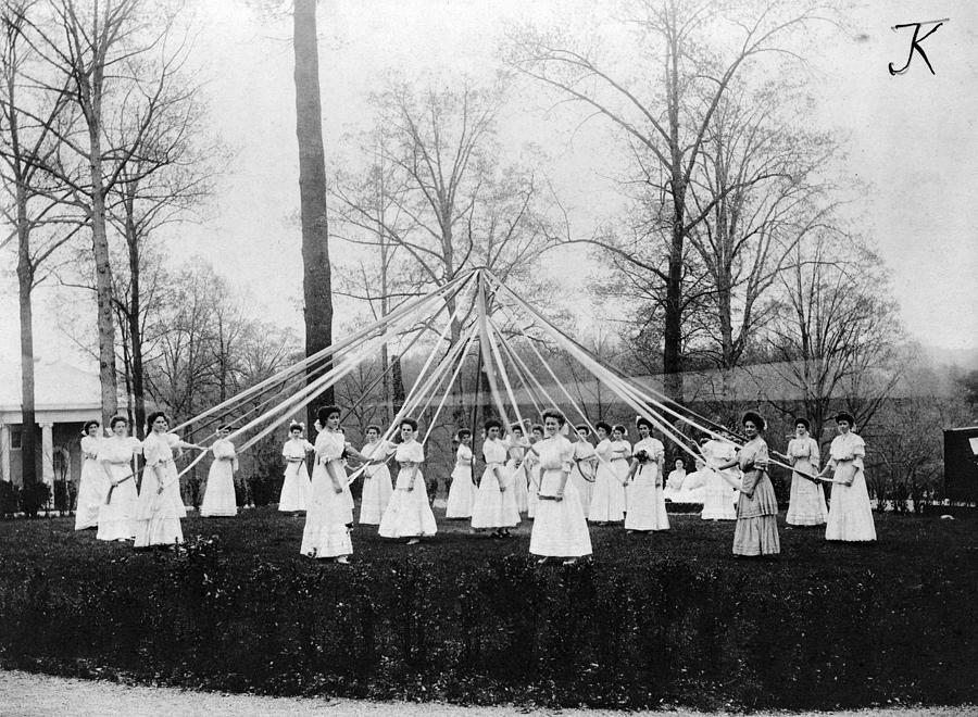 Maypole Dance, C1907 Photograph by Granger - Fine Art America