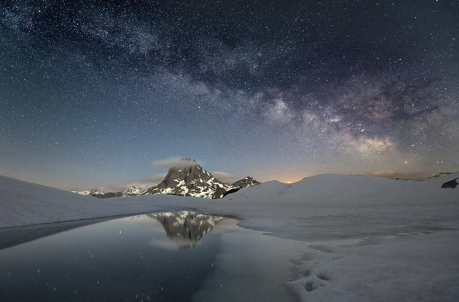 Midi Reflection by Inigo Cia