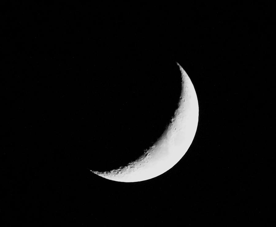 Moon's Crest Photograph by Katie Thomas | Pixels