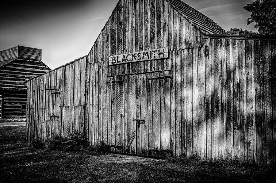 Old Fort Wayne Blacksmith Shop Photograph By Gene Sherrill Fine Art America