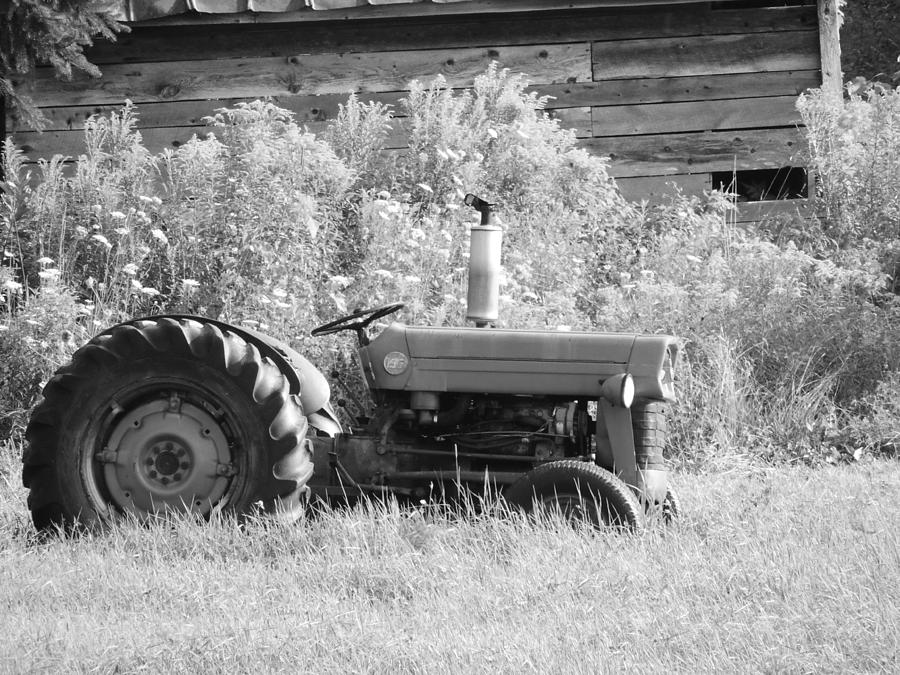 Old Tractor Photograph by Jonathon Thorpe - Pixels