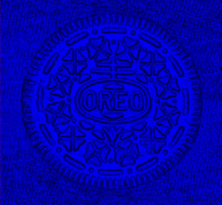 Oreo Chrome Blue Photograph by Rob Hans - Fine Art America