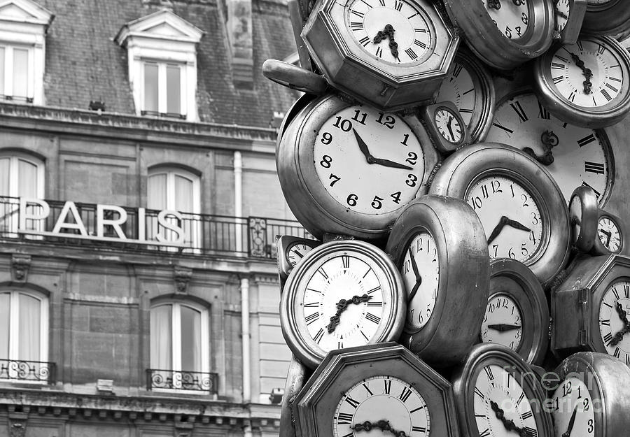 What Time Is Paris Time at Amelia Janelle blog