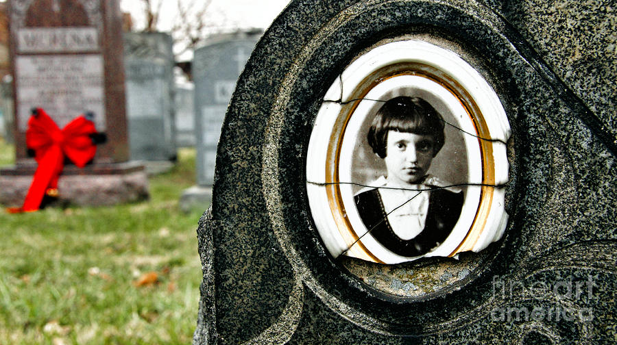 Portrait of a Child Photograph by Mark Thomas - Fine Art America