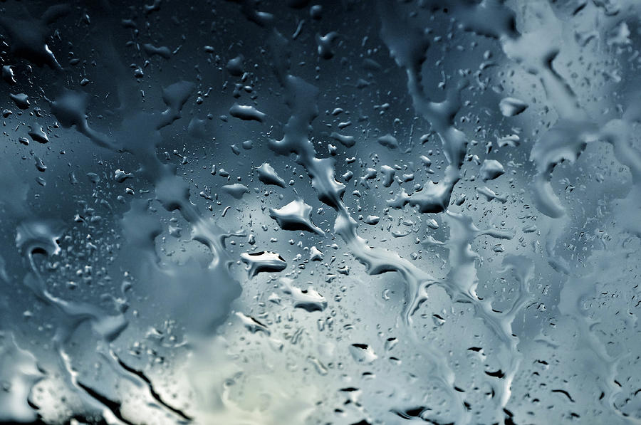 Raindrops Photograph by Fabrizio Troiani - Pixels