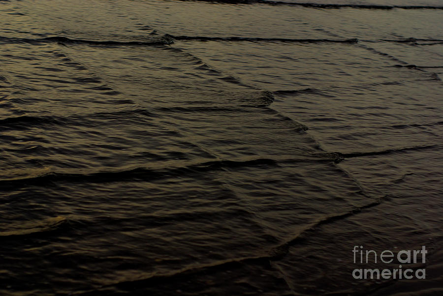 Retreating Waves 3 Photograph by Ruslan Amarasinghe | Pixels