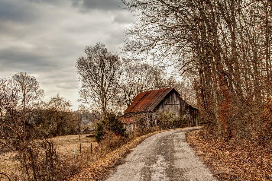 Rust top Barn Photograph by Bobby Hicks - Fine Art America