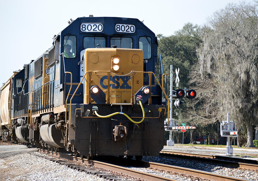 Sanderson Crossing - CSX 8020 Photograph by Roy Erickson - Fine Art America