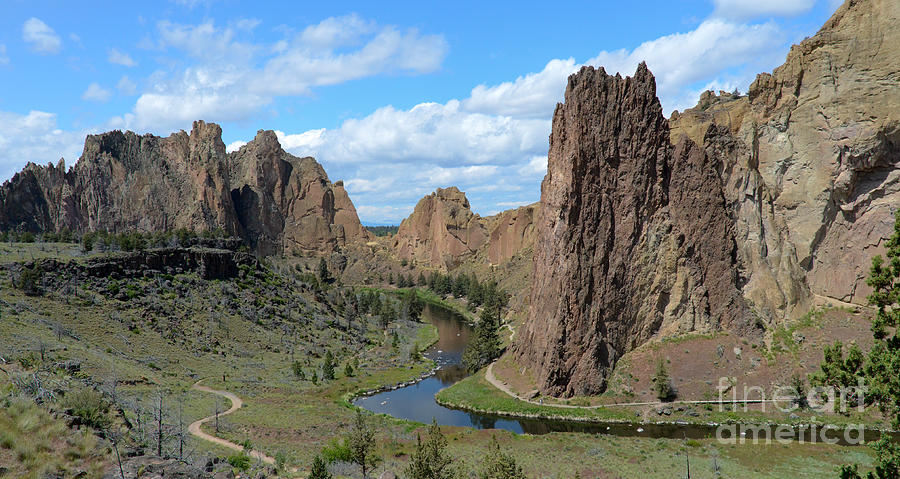 Smith Rocks Photograph by Jeff Loh - Fine Art America