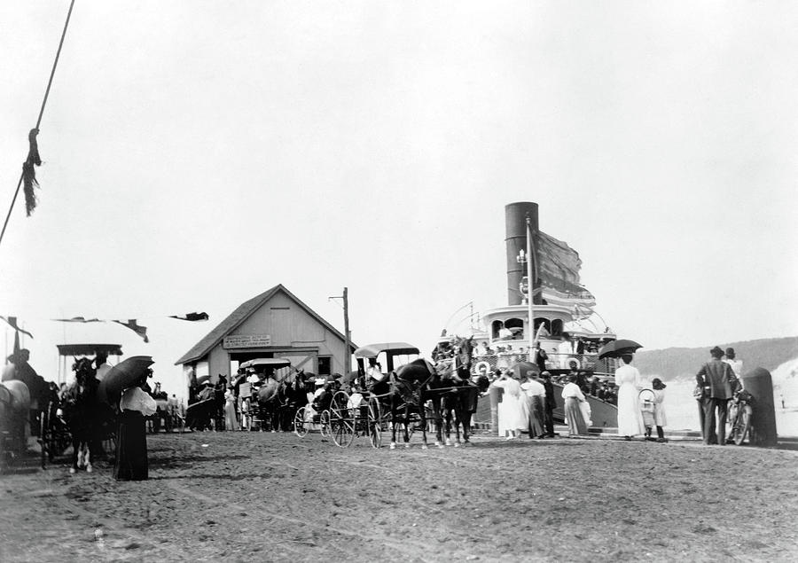 Steamboat Dock, C1908 Photograph by Granger - Fine Art America
