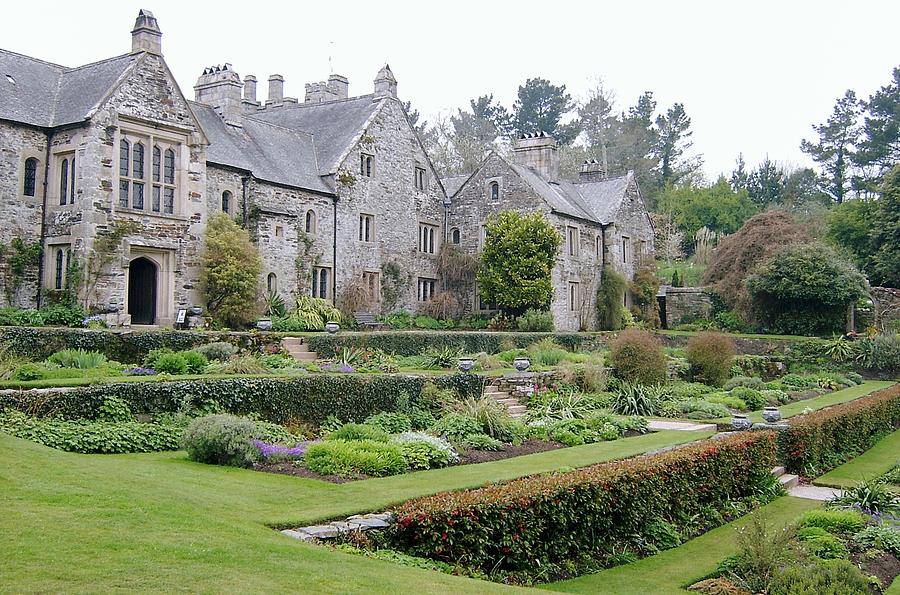 Stone Building Photograph by John Rylatt - Fine Art America