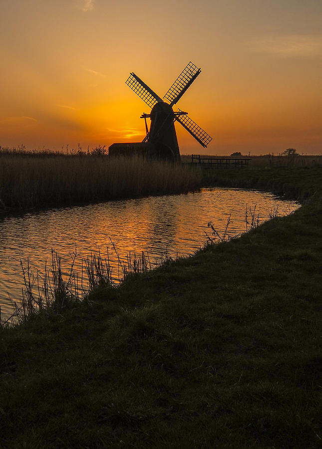 Suffolk Windmill Photograph by Gary Walker - Fine Art America