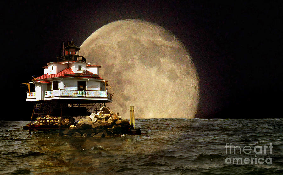 Super Moon Lighthouse Photograph by Skip Willits - Fine Art America