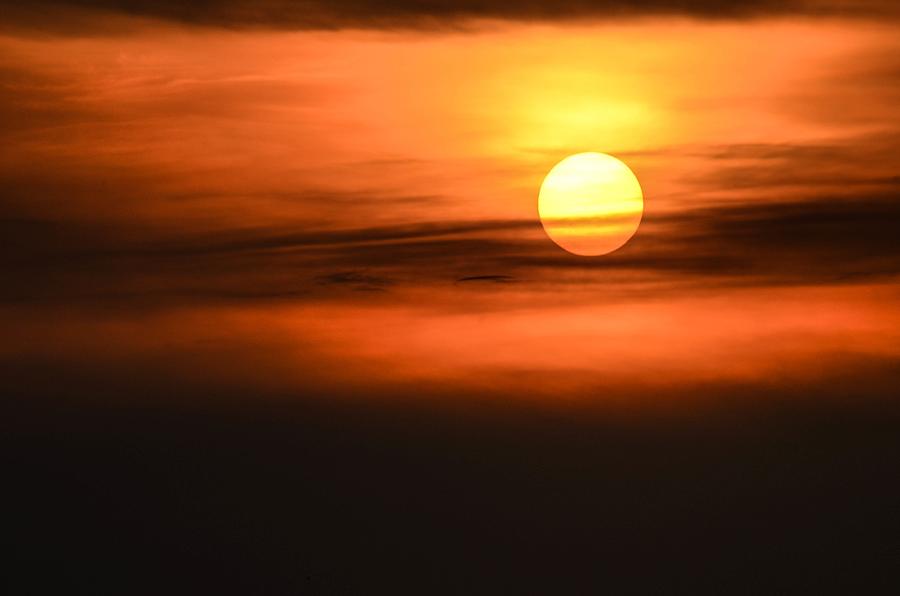 The Setting Sun Photograph by Alana Palomique - Fine Art America