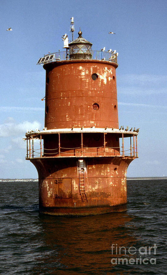 Thimble Shoal Lighthouse Photograph by Skip Willits - Fine Art America
