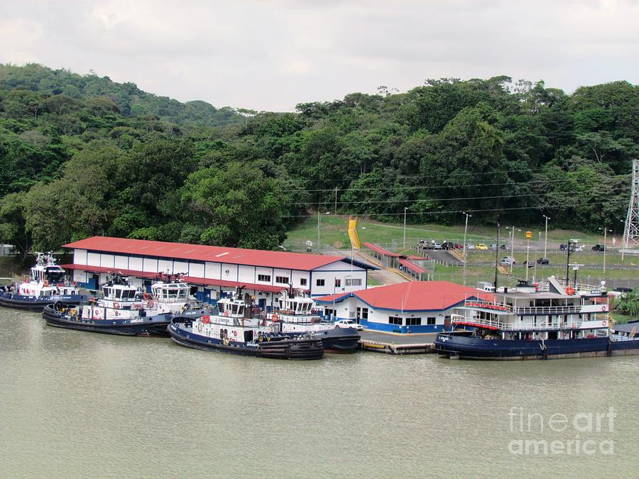 Tug dock Photograph by Ted Pollard - Fine Art America