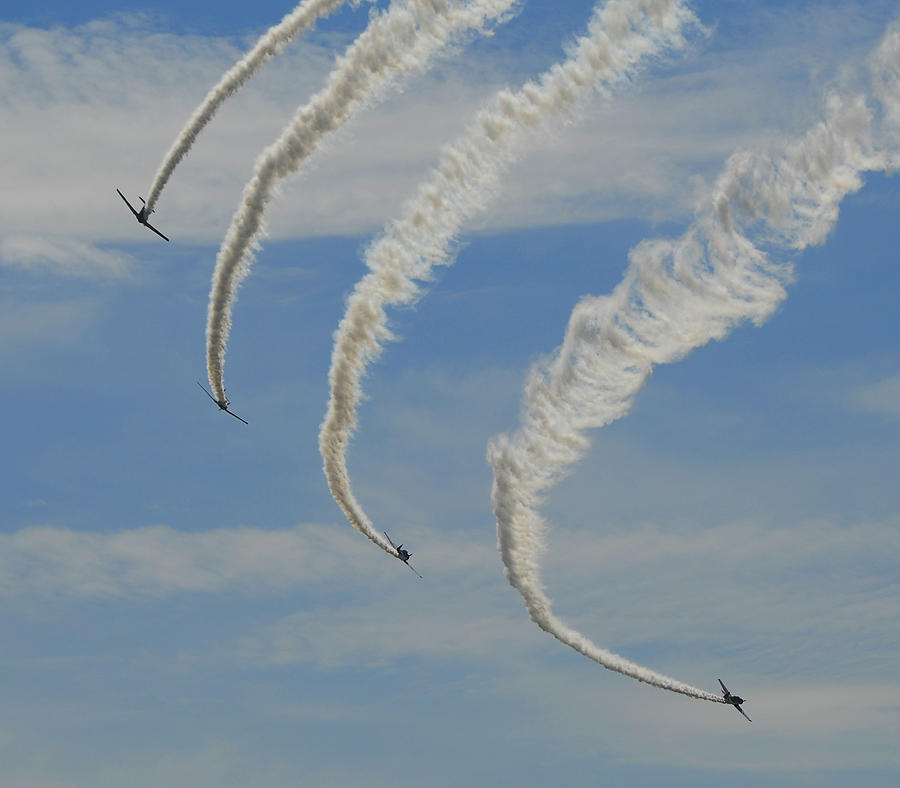 Turning Photograph by Thomas Shanahan - Fine Art America