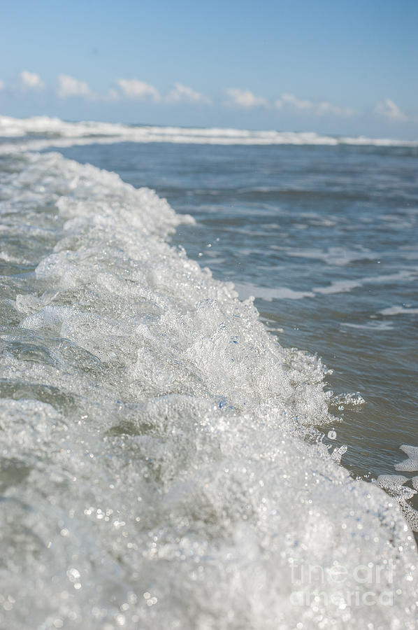 Waves Photograph by L Machiavelli - Fine Art America