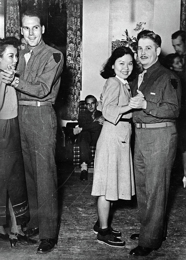 Wwii Dance, C1940 Photograph by Granger - Fine Art America