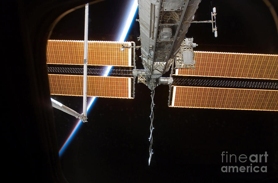 Iss Solar Array Photograph by Nasa - Fine Art America