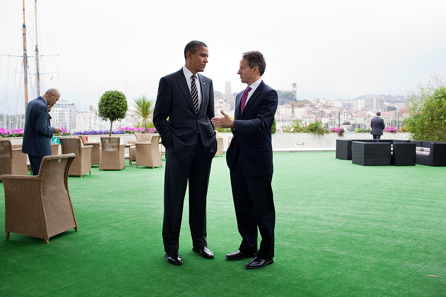 President Barack Obama Talks Photograph by Everett - Fine Art America