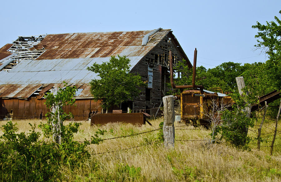 Clutter Barn Photograph by Lisa Moore - Fine Art America