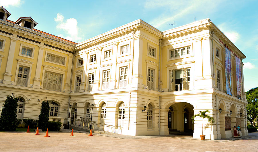 Colonial Building Photograph by Chua ChinLeng - Pixels