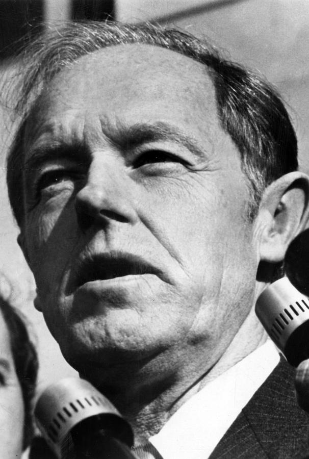 E. Howard Hunt, 1974 Photograph by Everett - Fine Art America