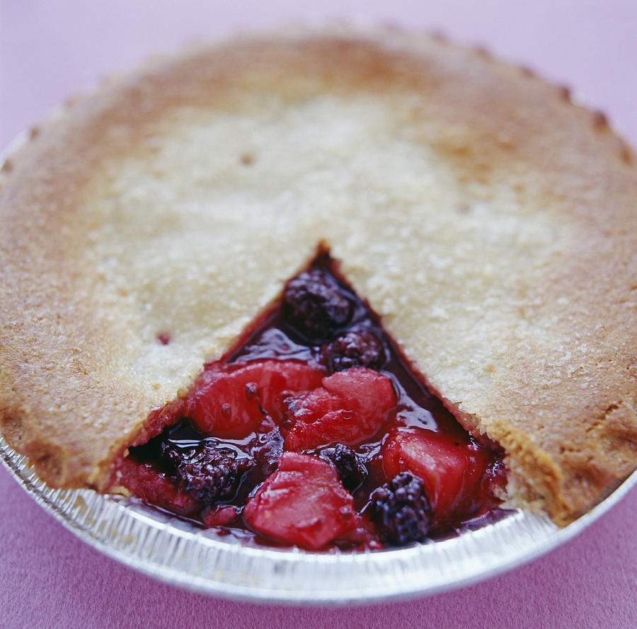 Fruit Pie by David Munns / Science Photo Library