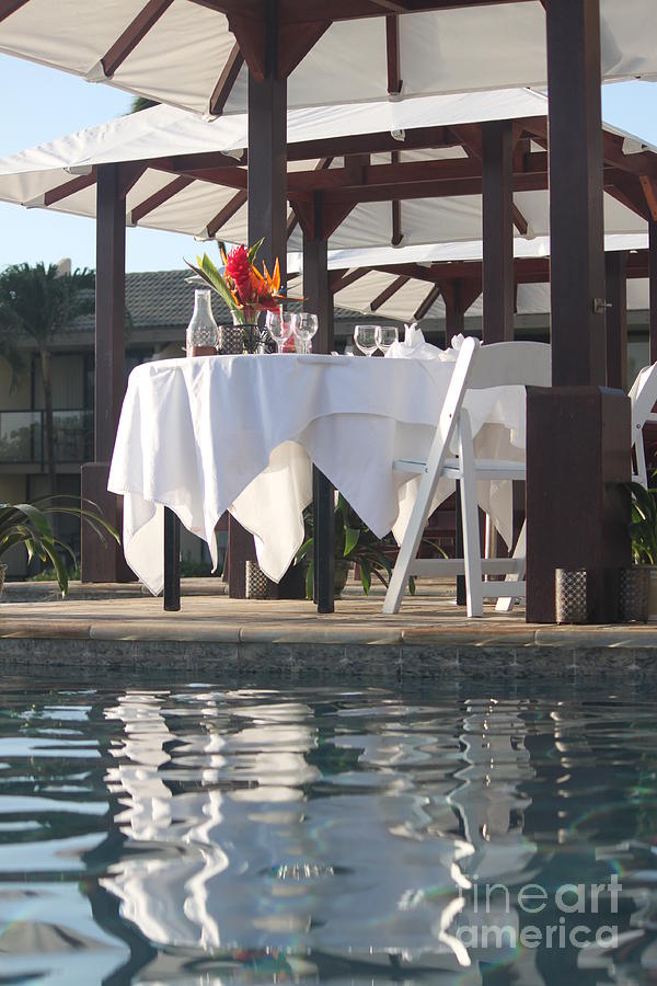 Infinity Pool Dining Photograph by Terri Thompson - Fine Art America